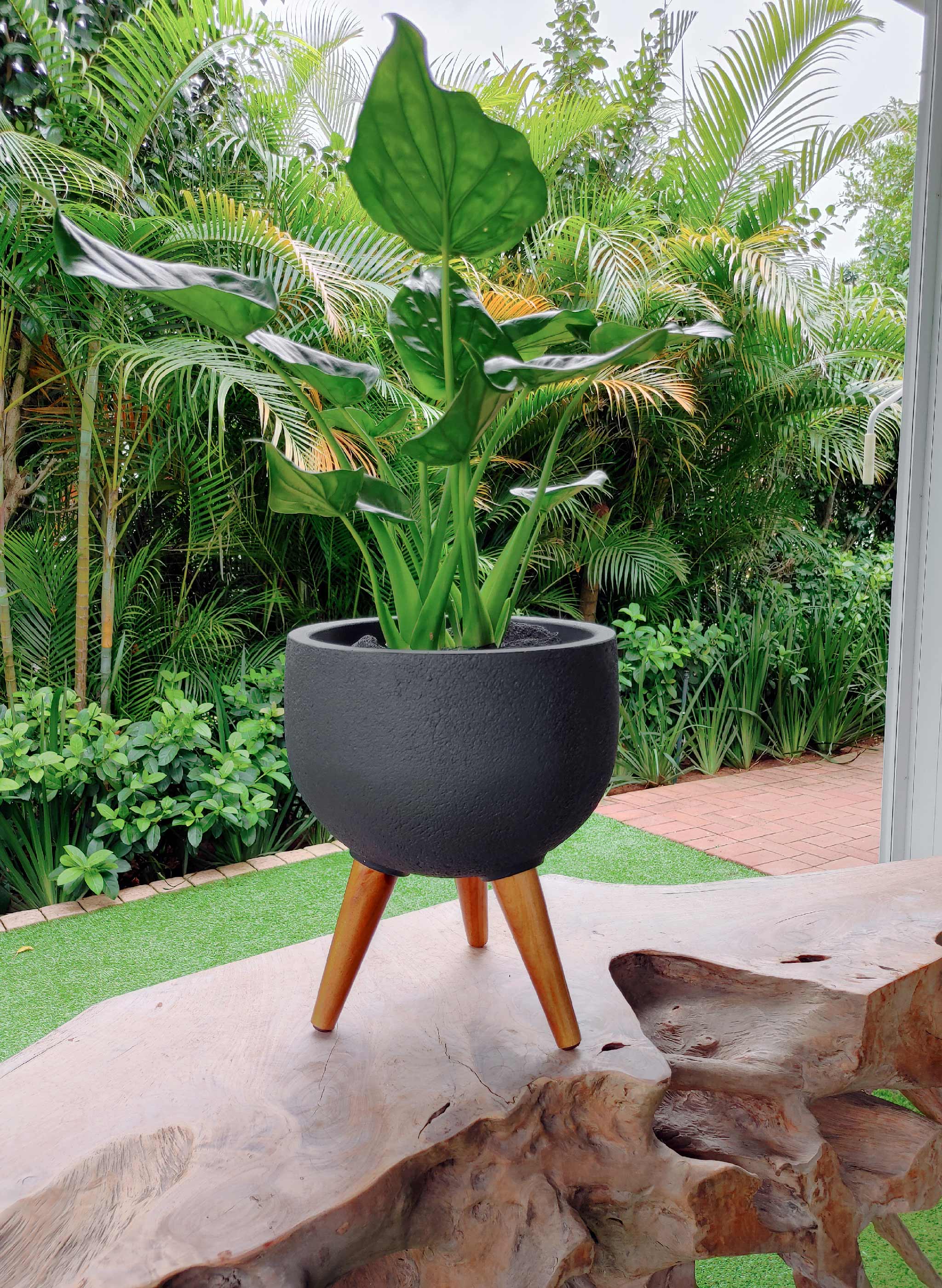 RUSTIC ROUND JAPI PLANTER WITH STAND modern houseplant pot